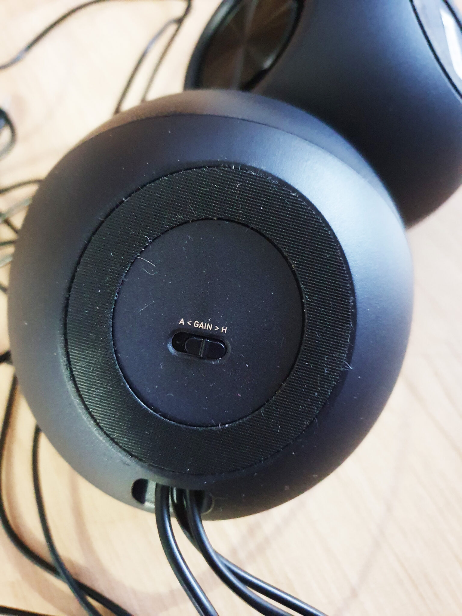 Recenze: Creative Pebble V2 levné reproduktory k PC - How2Do.cz